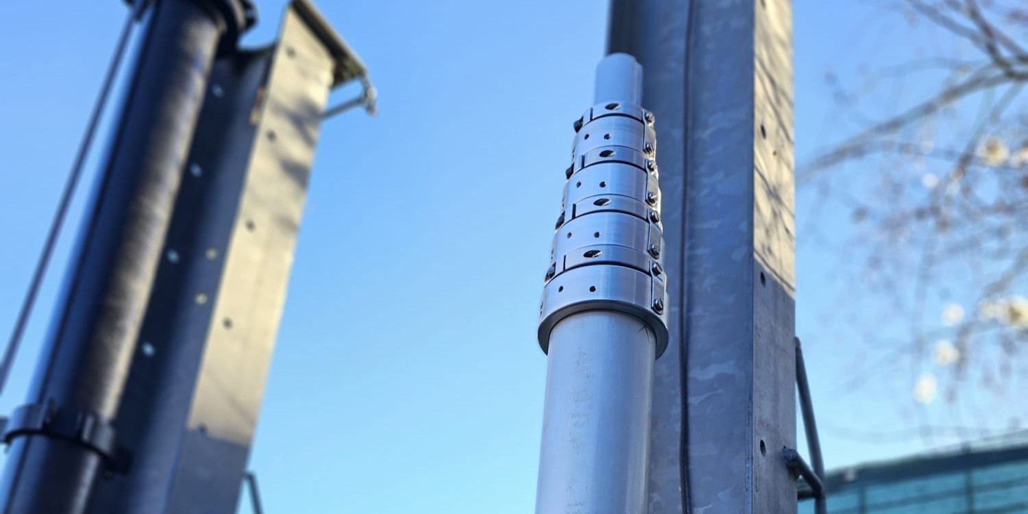 Pneumatic and Telescopic Masts: Which is Right for You? - SMC - Antenna ...