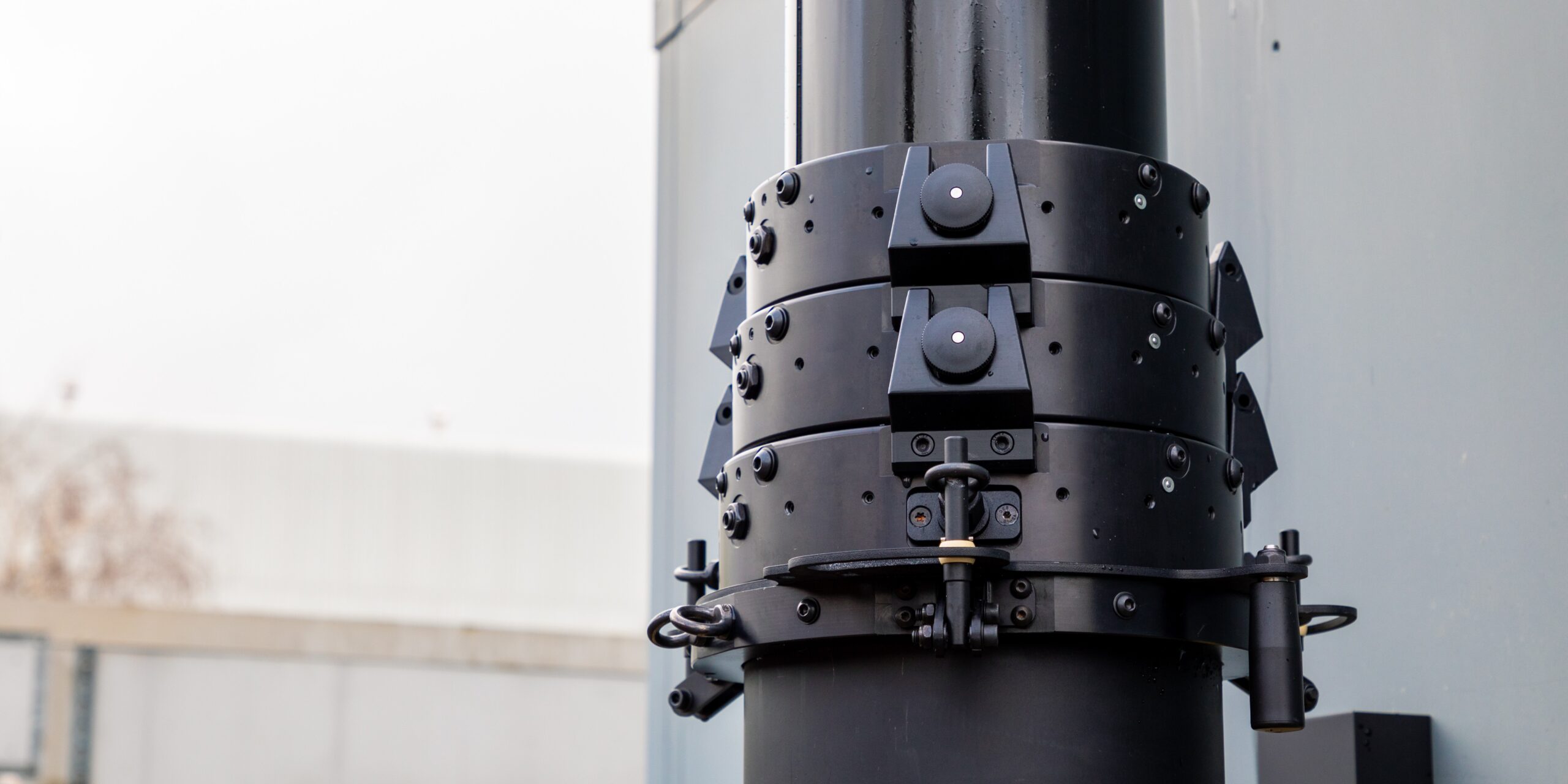 Weatherproof Mast Materials for Reliable Comms - SMC - Antenna and Mast ...